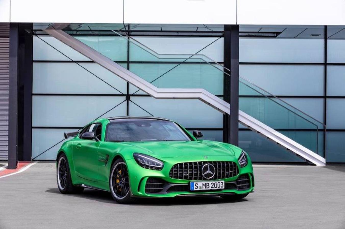 Todos los modelos Mercedes AMG GT y sus lujosos detalles, en imágenes
